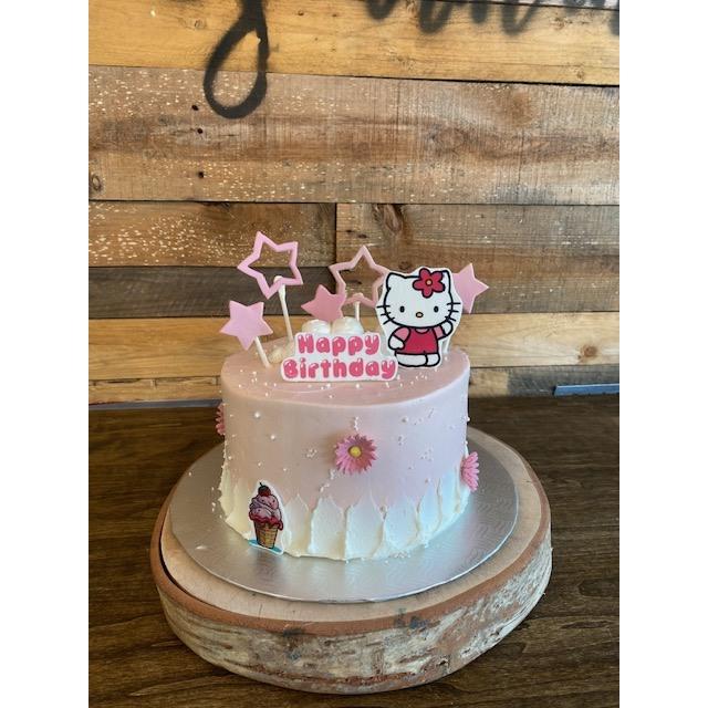 Gâteau Hello Kitty avec Étoiles | Créations Gourmandes