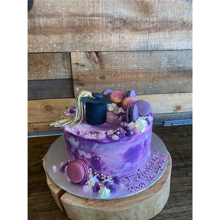 Gâteau Graduation et Macarons | Créations Gourmandes